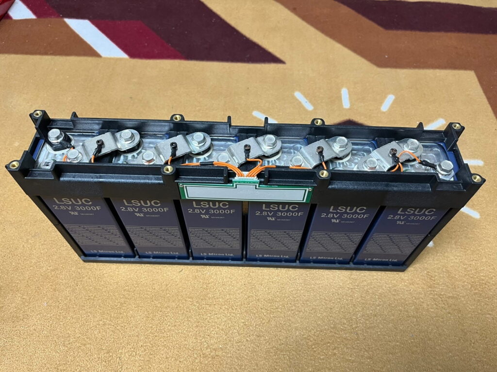 슈퍼 캐패시터 LSUC 2.8V 3000F – 오늘