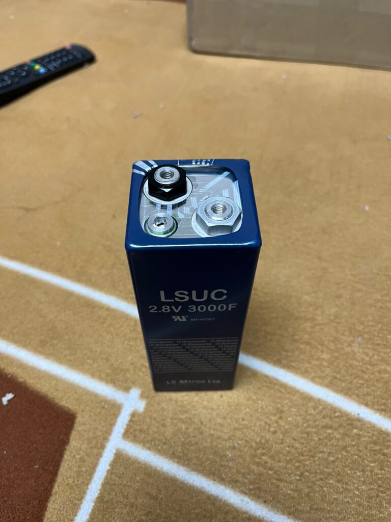 슈퍼 캐패시터 LSUC 2.8V 3000F – 오늘